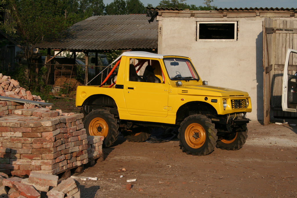 Samurai ársa SUZUKI SAMURAI 15" ACÉLFELNI 5X139,7 ÚJ 195/80R15